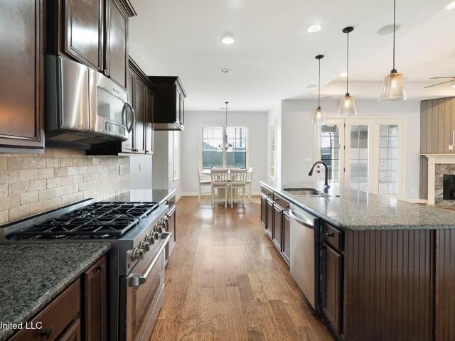4809 Bakersfield Drive