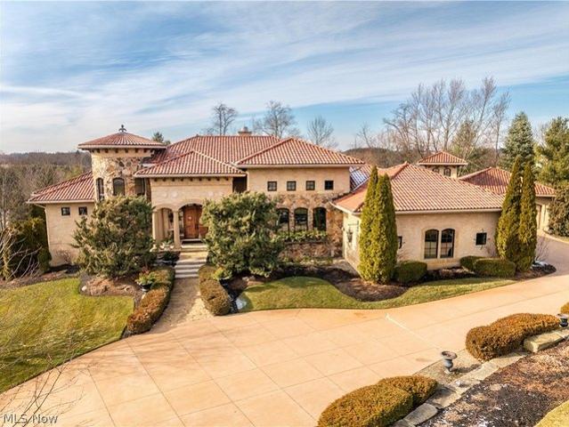 4809 Lantern Hill Cir NW, Canton, OH 44718