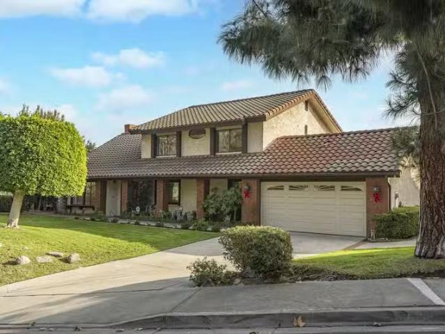 48009648 256 Canyon Crest Dr