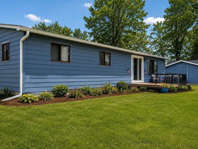 4800 Maxson Dr, Hope, MI 48628