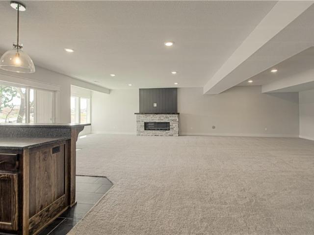 4800 NW Huonker Ct, Riverside, MO 64151 | MLS #2609