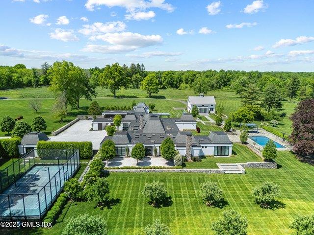 4800 Congress St, Fairfield, CT 06824