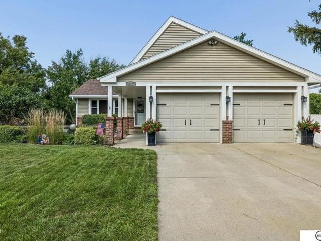 4800 Huddersfield Ct, Lincoln, NE 68516