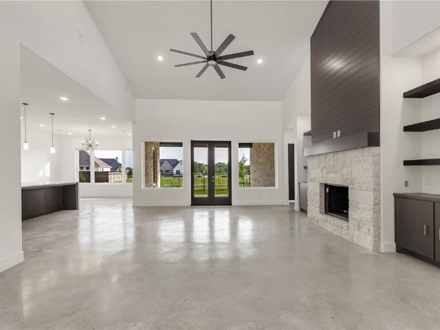 4800 White Ash Court