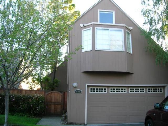 $4800 / 1790ft² Beautiful Waterfront Location for LEASE, 3 bed/2 bath