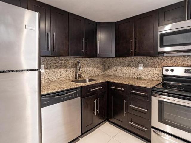 4800 79th Ave NW #206, Doral, FL 33166