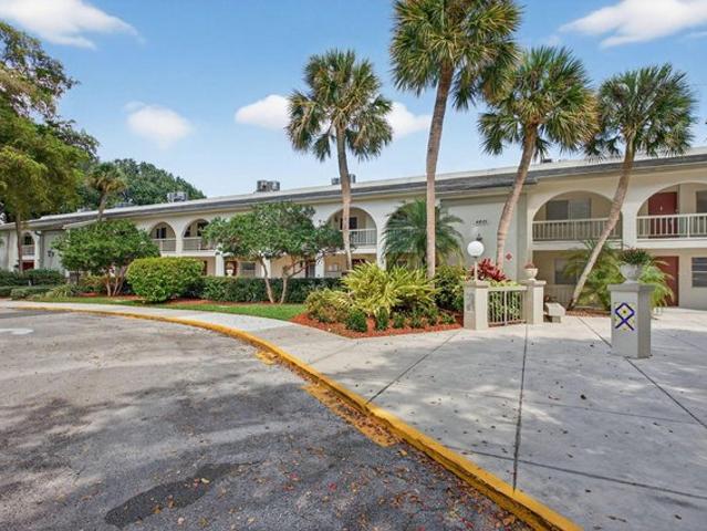 4801 Martinique Pl Apt D1, Coconut Creek, FL 33066