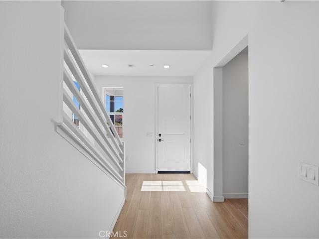 4801 Moorpark