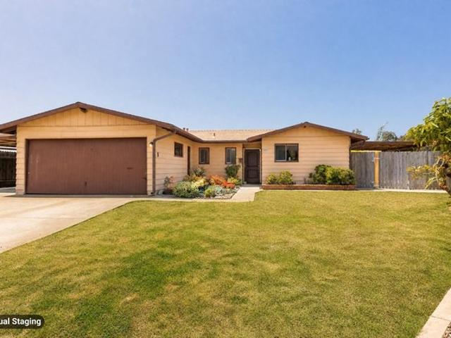 4801 Nipomo Dr, Carpinteria, CA 93013