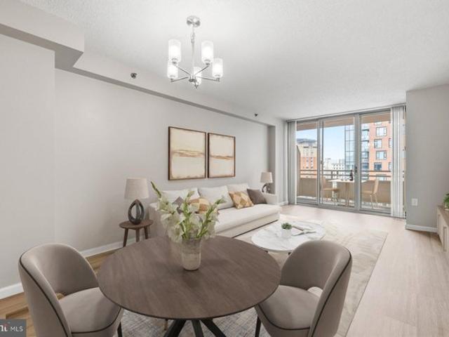 4801 Fairmont Ave Apt 712, Bethesda, MD 20814
