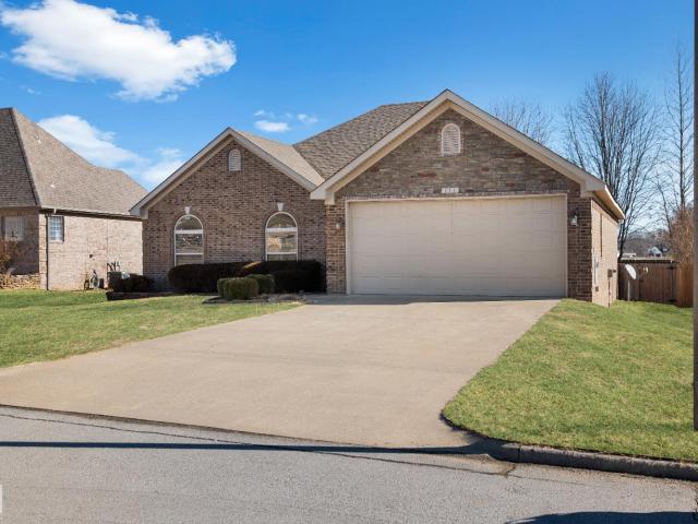 4801 Lochmoor Circle
