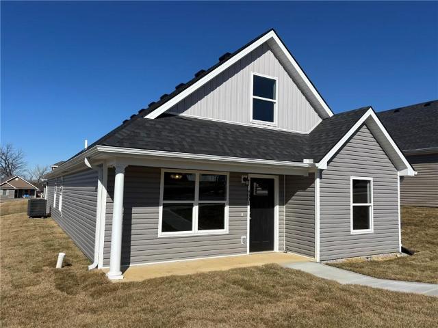 4801 S Creek Wood Dr, St. Joseph, MO 64507 | MLS #2603 | Compass