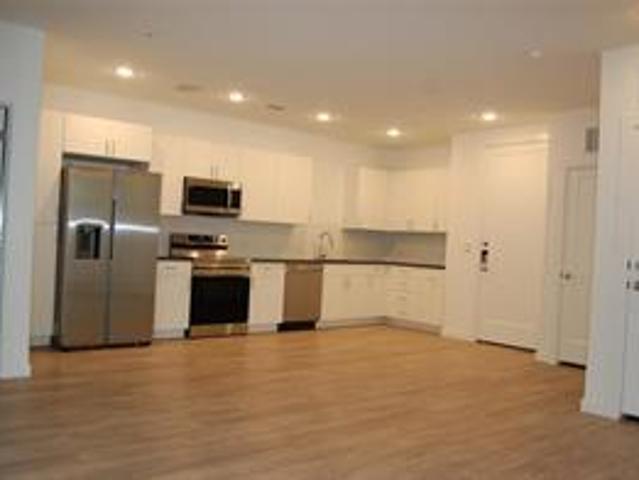 4801 Springdale Rd # 1304