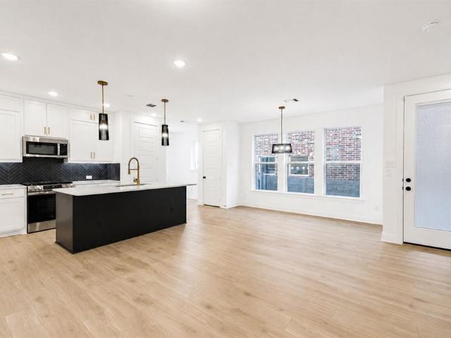 4801 Vizsla Lane