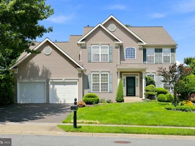 4802 Clarendon Dr, Frederick, MD 21703