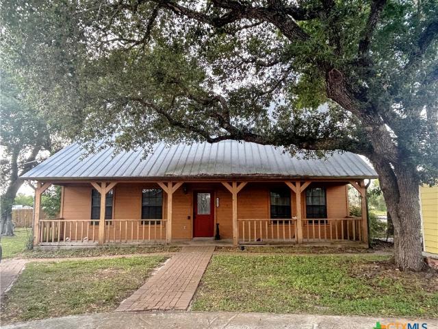 4802 Country Lane
