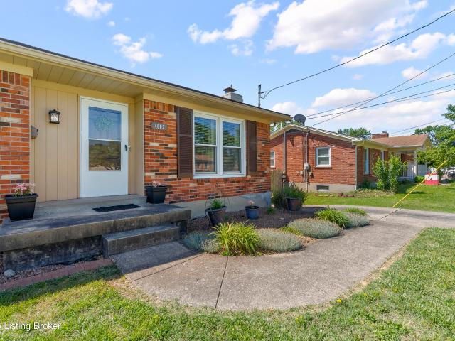 4802 Famous Way