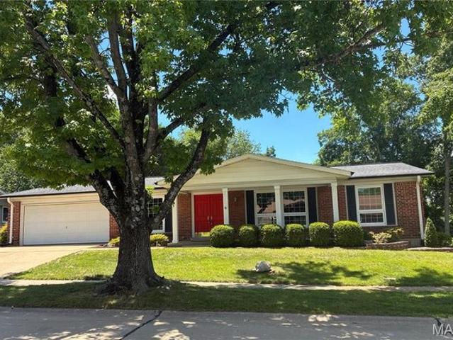 4802 Laketon Ct, Saint Louis, MO 63128