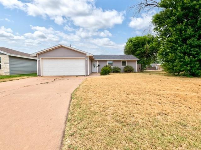 4802 S 6th St, Abilene, TX 79605