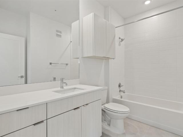 4802 S Congress Ave # 403