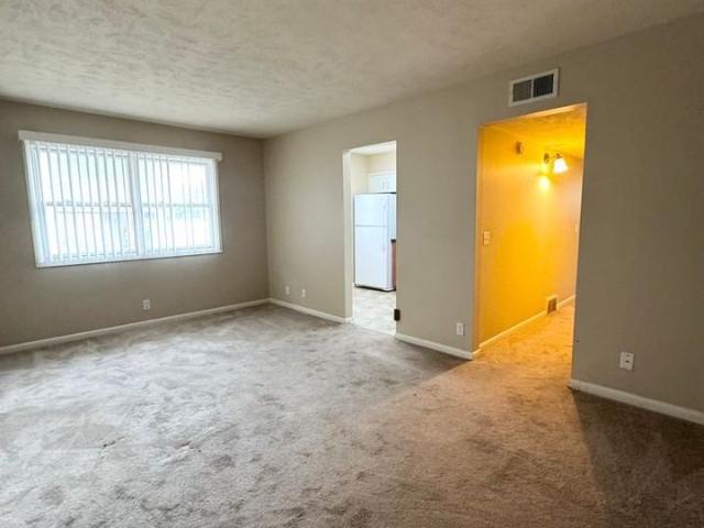 4802 Underwood Ave 1 Bedroom Apartment for Rent at 4802 Underwood Ave, Omaha, NE 68132 Dundee