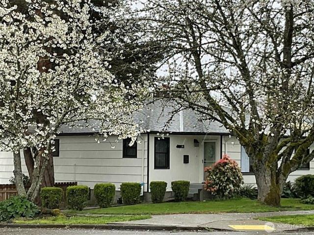 4803 SW Alaska St, Seattle, WA 98116