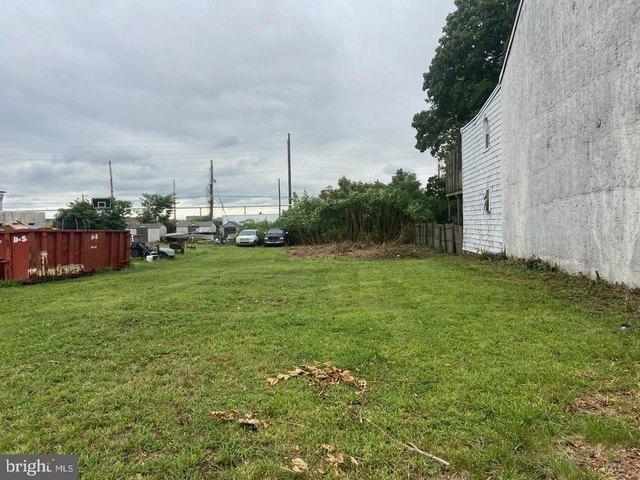 4803 05 Garden St, Philadelphia, PA 19137