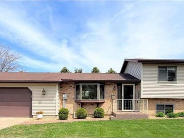 480 1st St E, Tracy, MN 56175