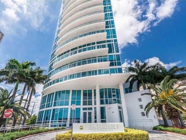480 30 St NE #701, Miami, FL 33137