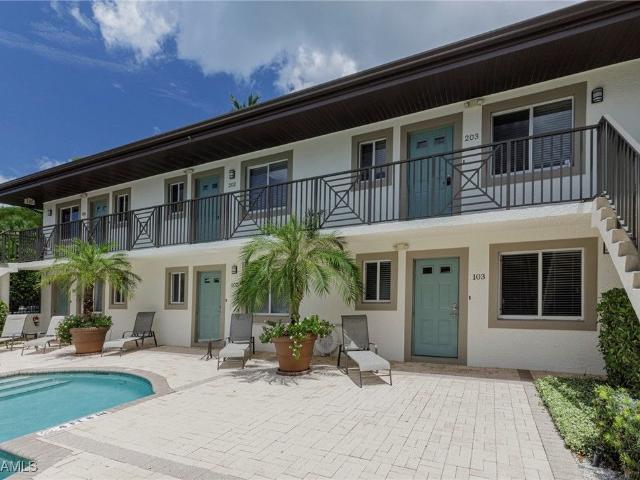 480 5th Street S Unit 102, Naples, US, FL