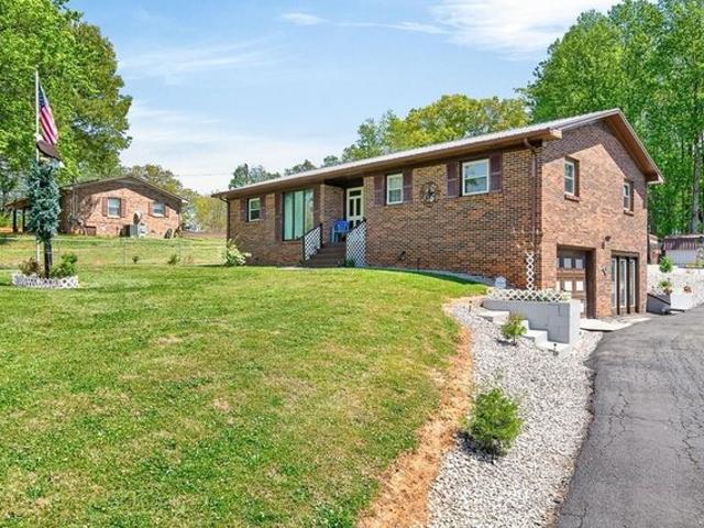 480 Camp Dr, Sparta, TN 38583
