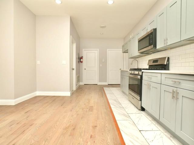 480 Bergen Ave