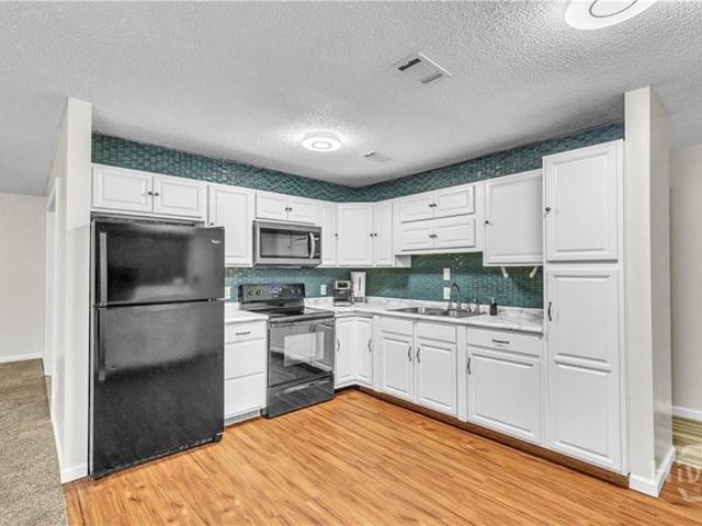 480 Dykes St, Hinesville, GA 31313