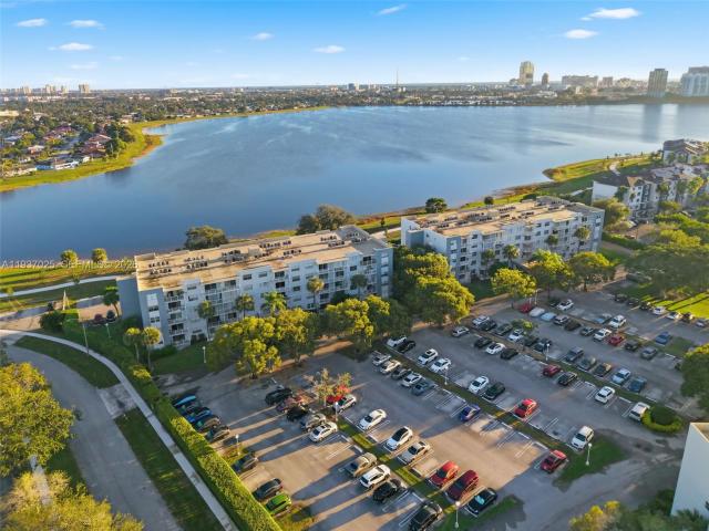 480 Executive Center Dr, Unit 3C, West Palm Beach, FL 33401 | MLS #A11937