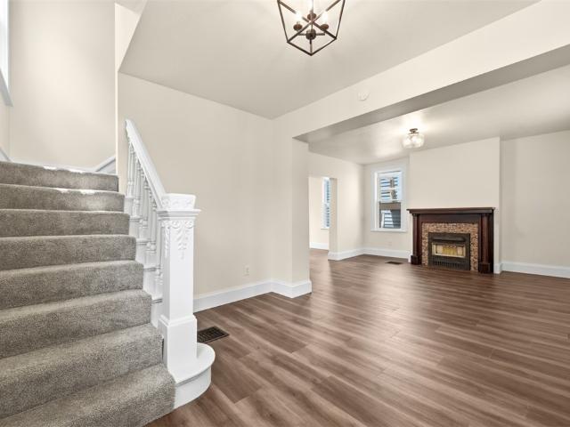 480 Fair Ave