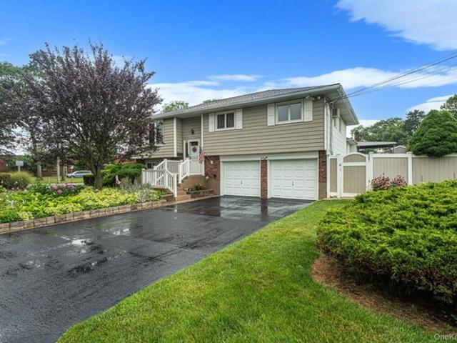 480 Fenimore Ave, North Babylon, NY 11703
