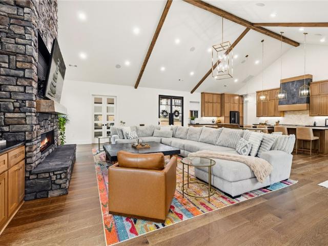 480 Ozark View Drive