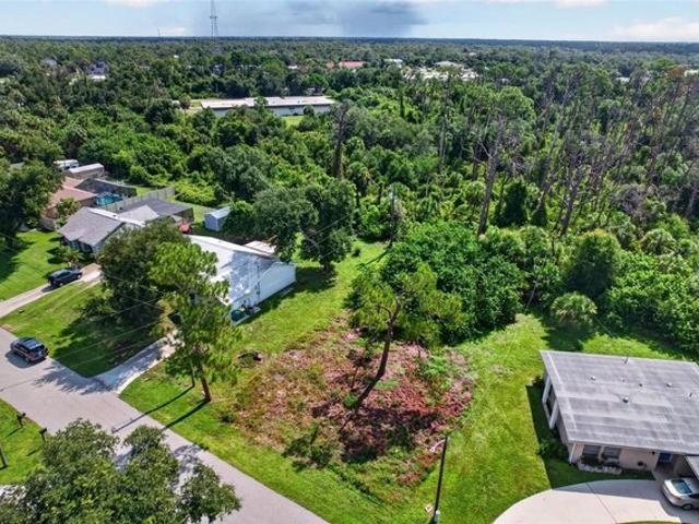 480 Longley Dr, Port Charlotte, FL 33953