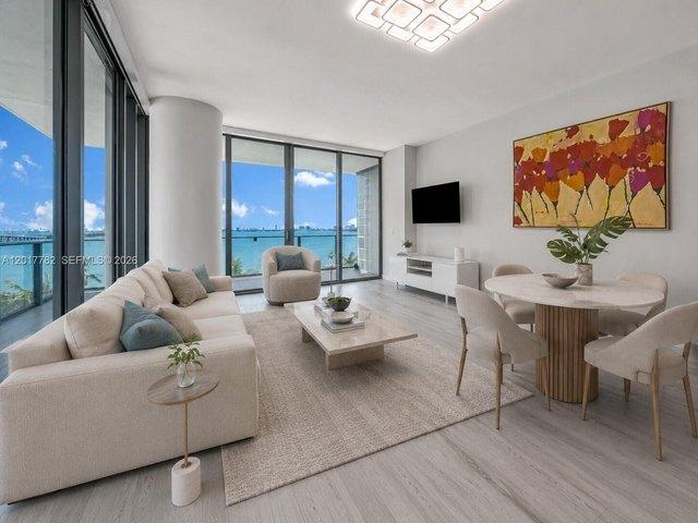 480 NE 31st St Unit 907, Miami, FL 33137