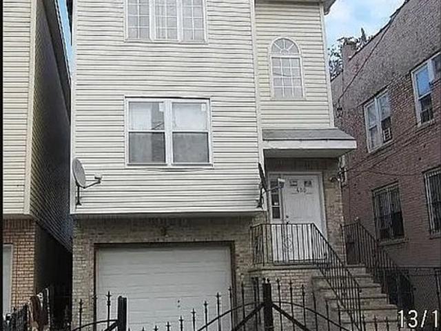 480 S 17th St, Newark, NJ 07103