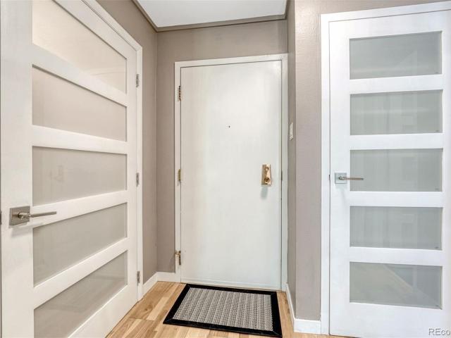 480 S Marion Parkway # 305