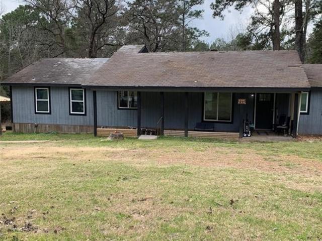 480 Sportsman Dr, Trinity, TX 75862
