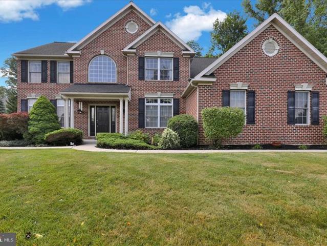 480 Pathfinder Dr, Birdsboro, PA 19508