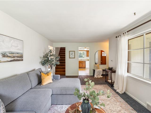 480 Pineview Drive