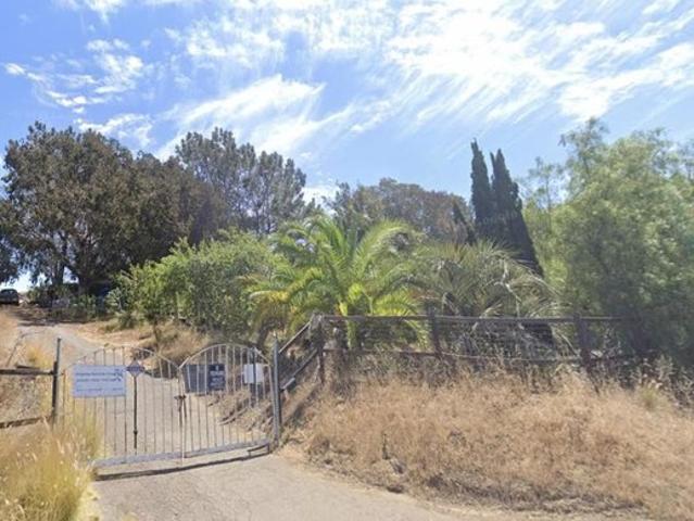 480 Rancho Vista Rd, Vista, CA 92083