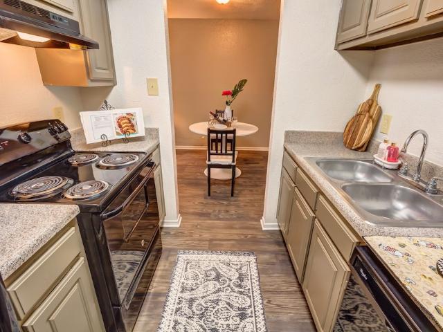 480 W Parker Road 62
