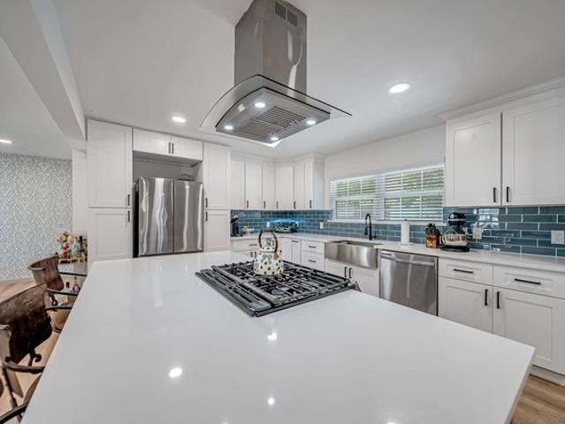 4814 Briarbend Dr, Houston, TX 77035