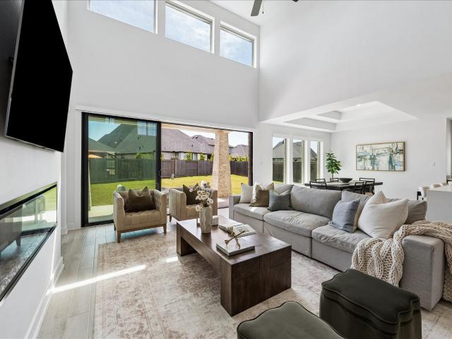 4814 Highland Stream Court