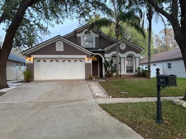 4814 Portobello Cir, Valrico, FL 33596