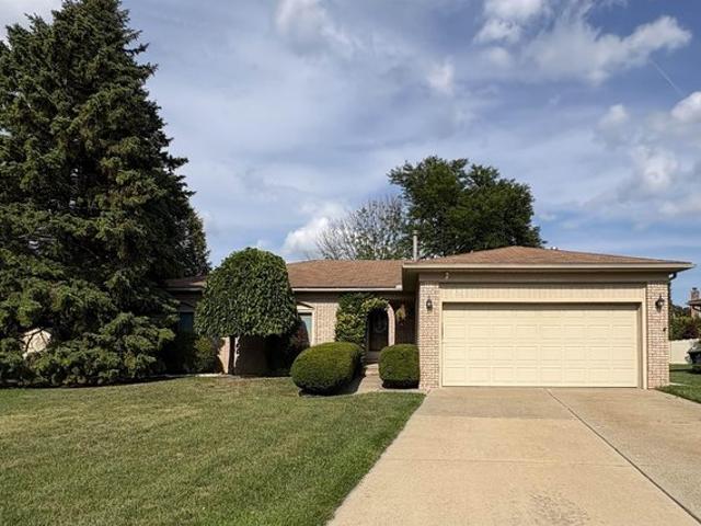 48150 Virginia Ct, Macomb, MI 48044